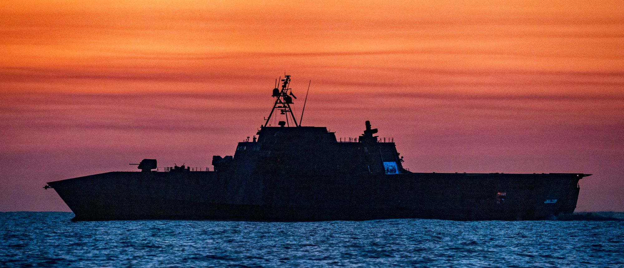 FACT CHECK: Image Claims To Show US Weapon Shipment To Philippines ...