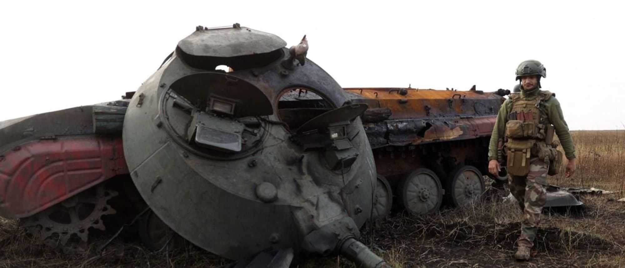 FACT CHECK: Image Claims To Show Leopard 2 Tank Destroyed By Wagner ...