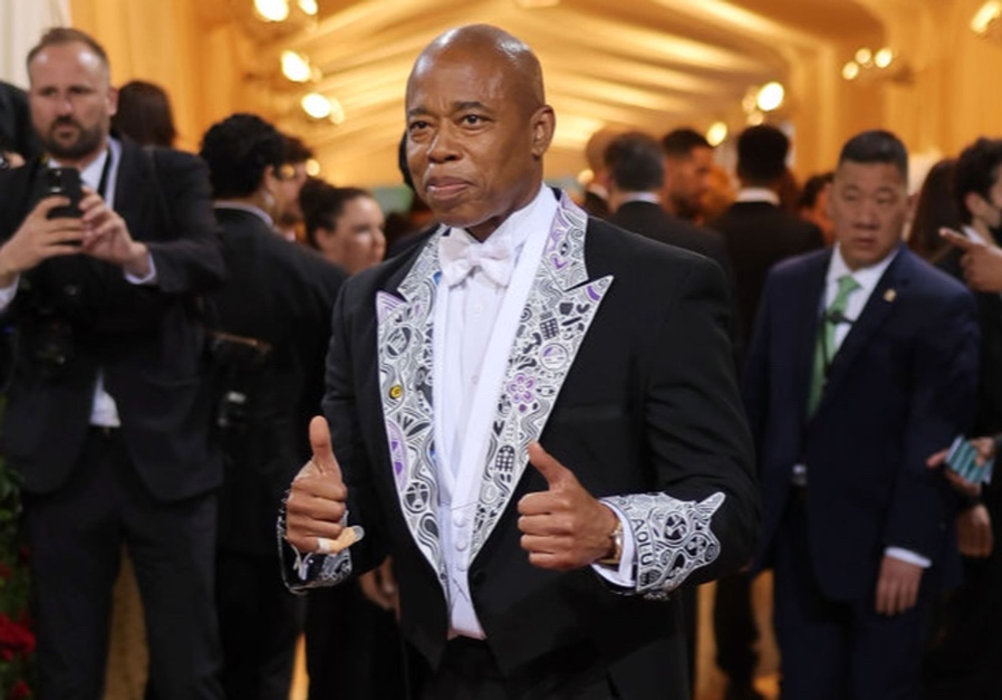 New York Mayor Eric Adams Indicted Following Corruption Probe: Report ...