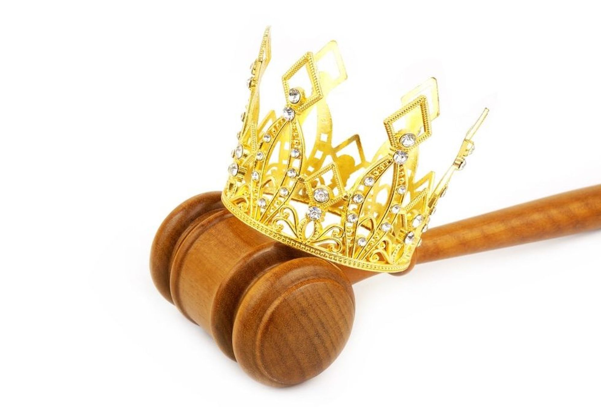 Democrats crown judges while crying about kings - Conservative Review