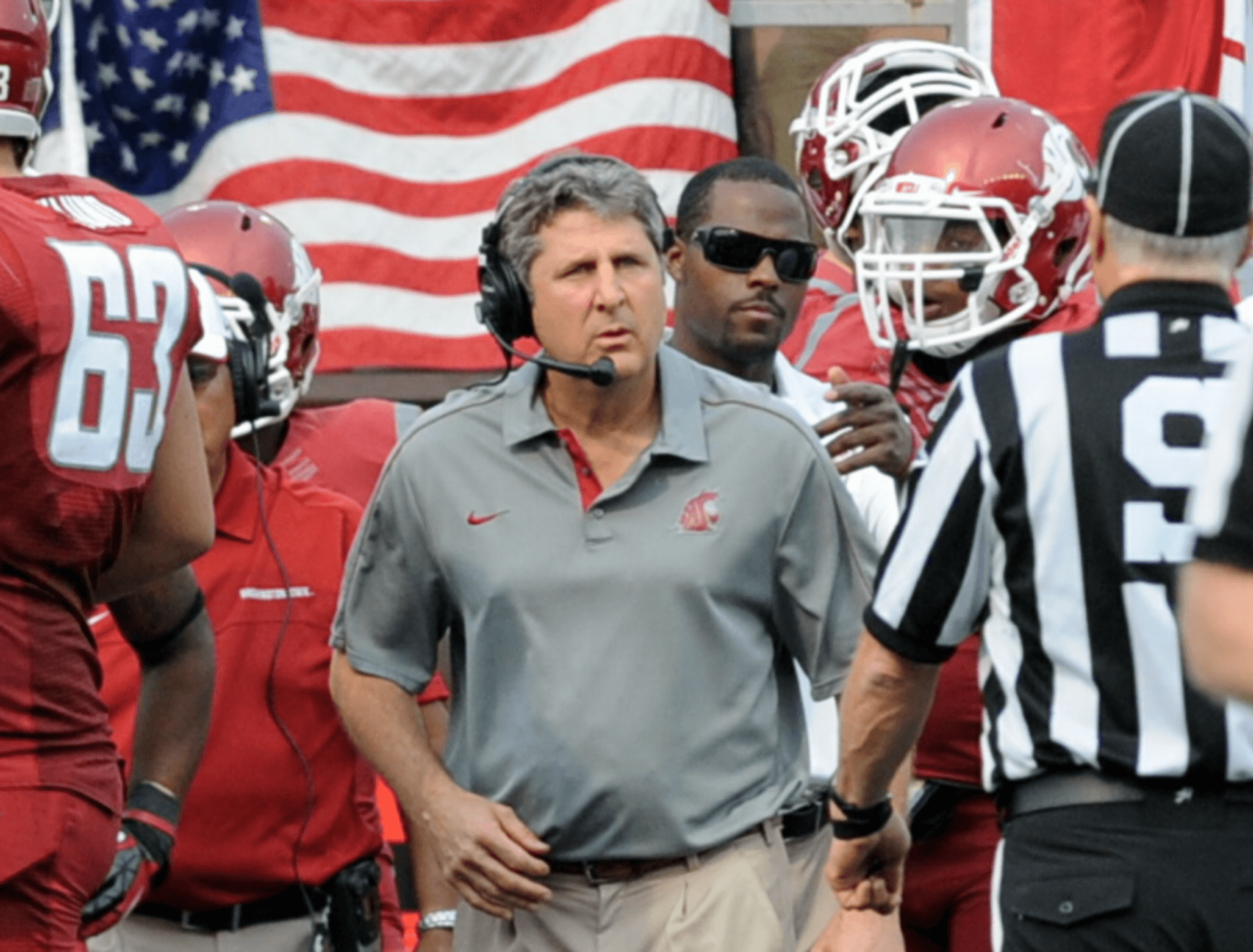 Honoring The Life And Legacy Of College Football Coach Mike Leach With ...