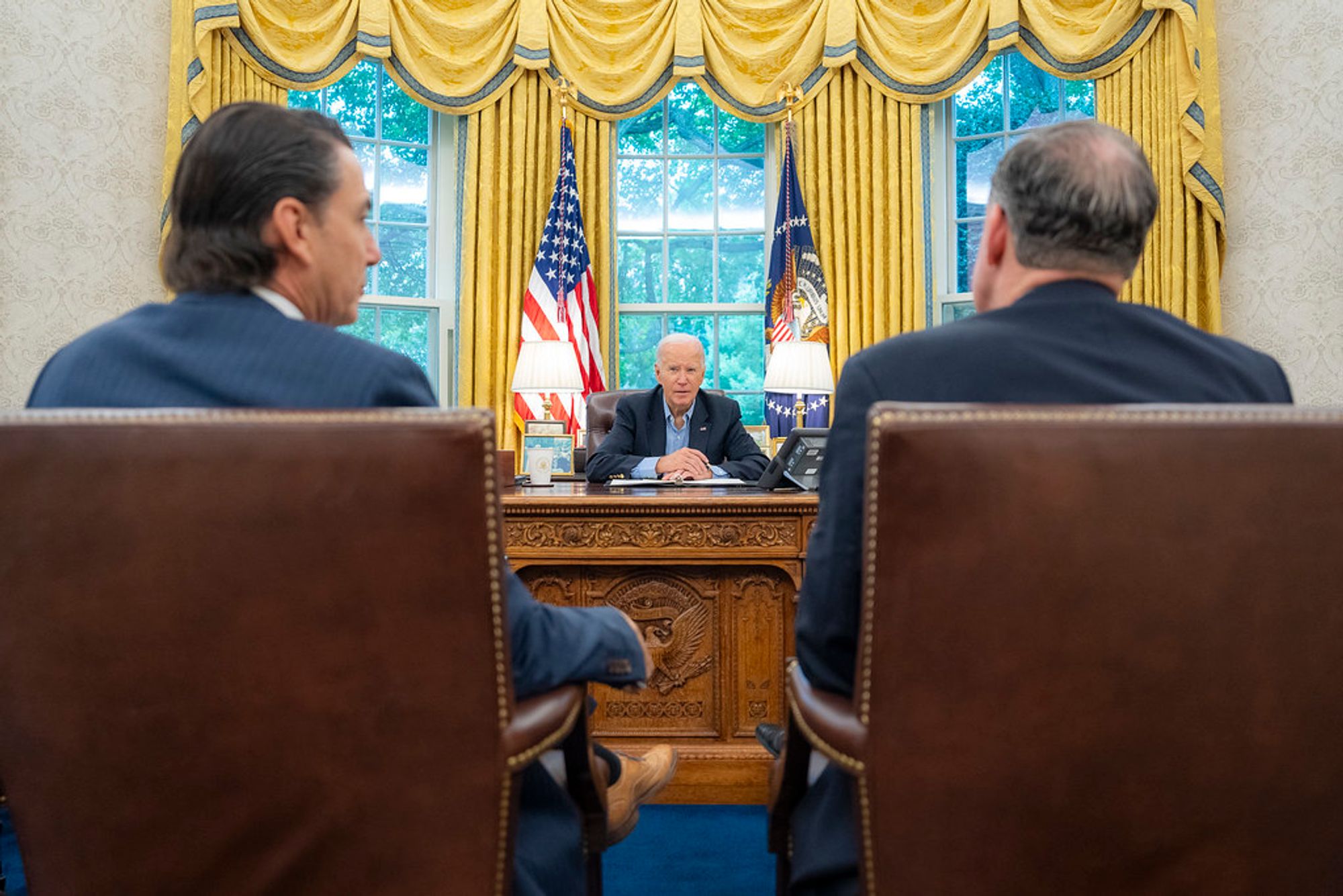 After Leaving Conservatives Out To Dry, Elite Law Firms Sprint To Help ...